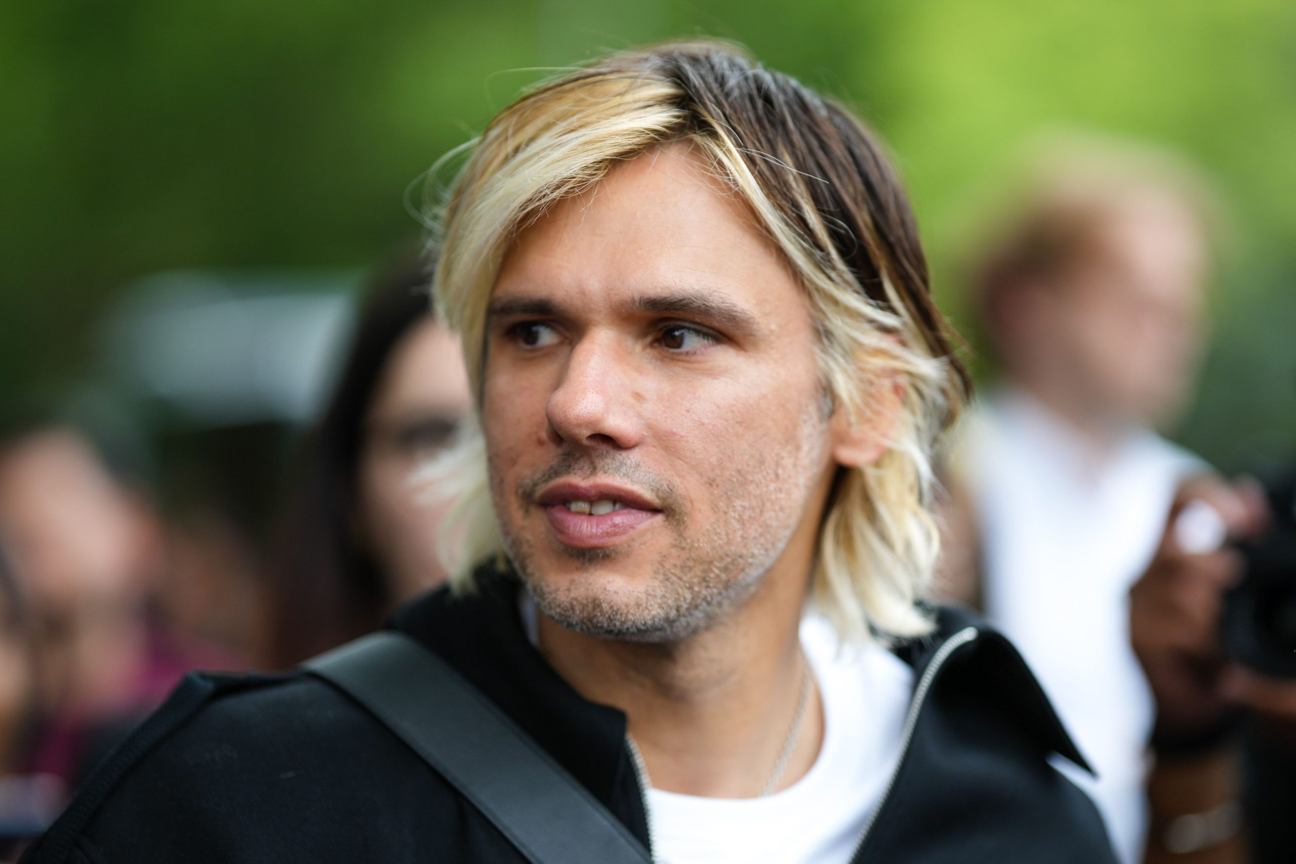 Orelsan marié : qui est Ahélya Randriambolaina, l'épouse du rappeur