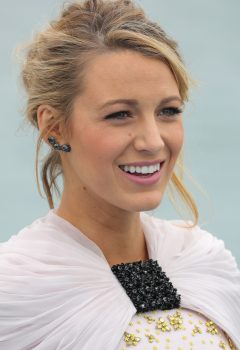 Blake Lively a coupé ses cheveux au carré, et on n'en revient pas ...