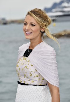 Blake Lively a coupé ses cheveux au carré, et on n'en revient pas ...