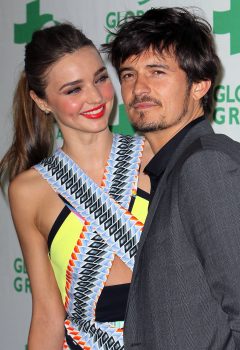 Miranda Kerr : Topless pour le Vogue Coréen (Photos)