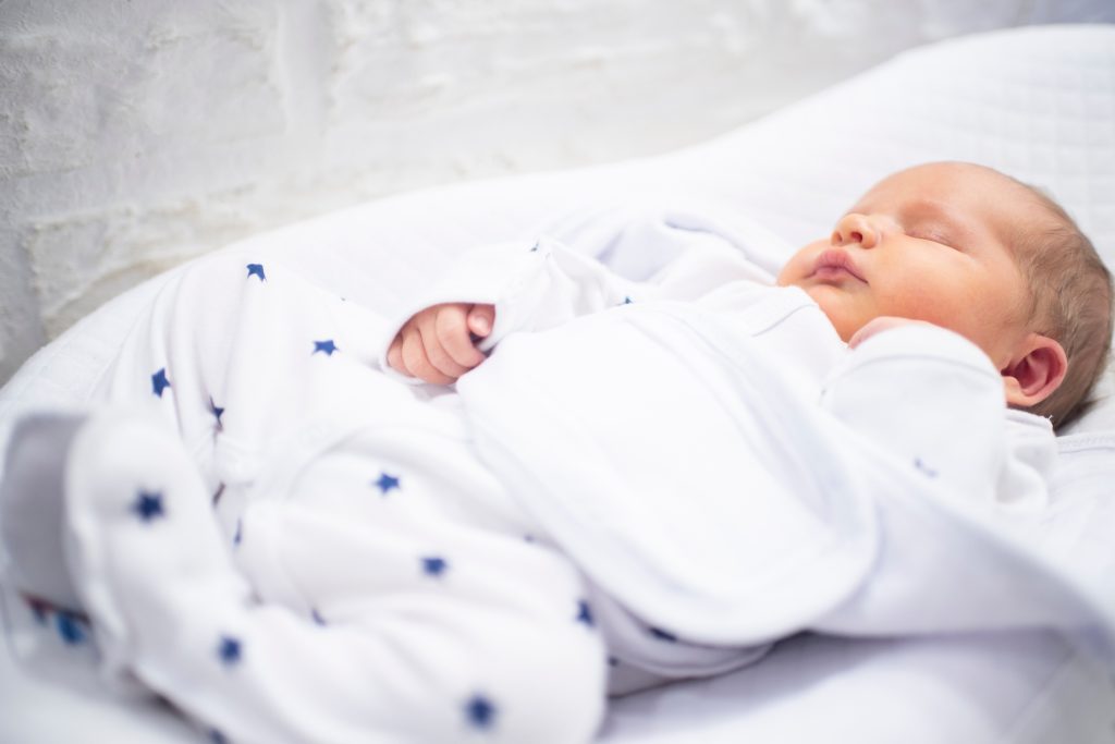 FIV : Leur bébé naît 30 ans après que l'embryon ait été congélé