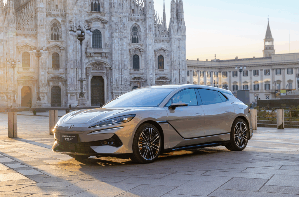 On a testé la nouvelle voiture Denza GT9 qui arrive en France